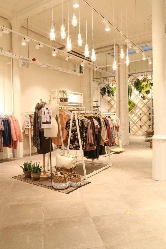 Berbagai Desain Butik Kecil di Rumah Yang Simpel Namun Keren - Pengajar ...